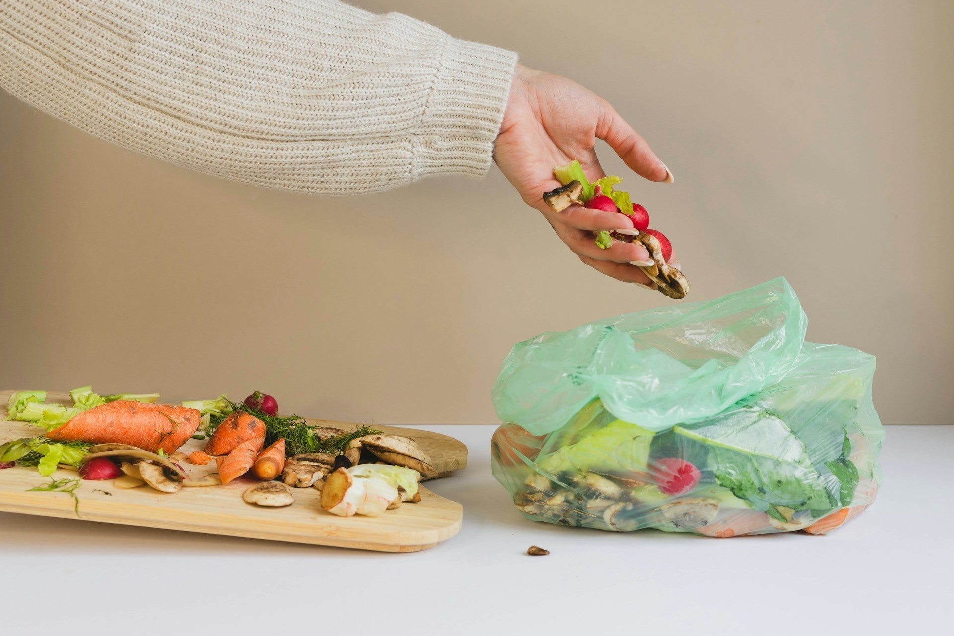 Benefits of Compostable Trash Bags Daily – Plastno